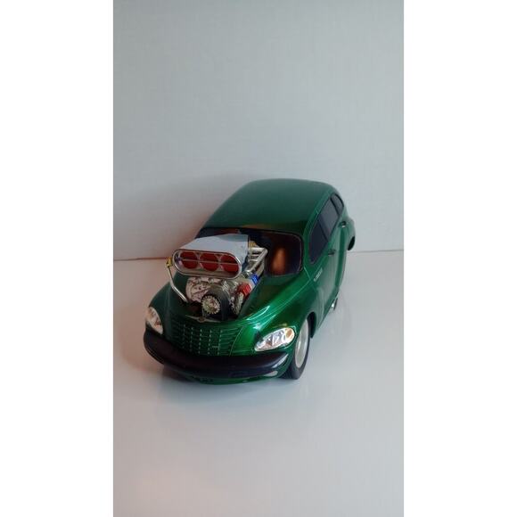 Funline | Toys | Muscle Machines 0 Pt Cruiser Dark Green 18 Scale ...